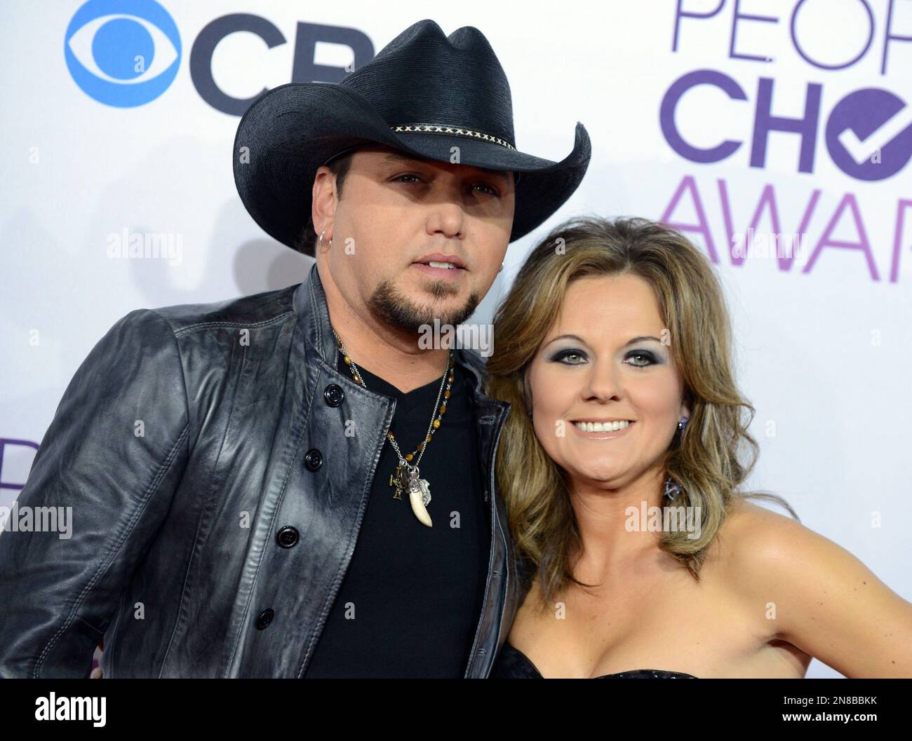 Jason Aldean and wife Jessica Ussery arrive at the People’s Choice ...