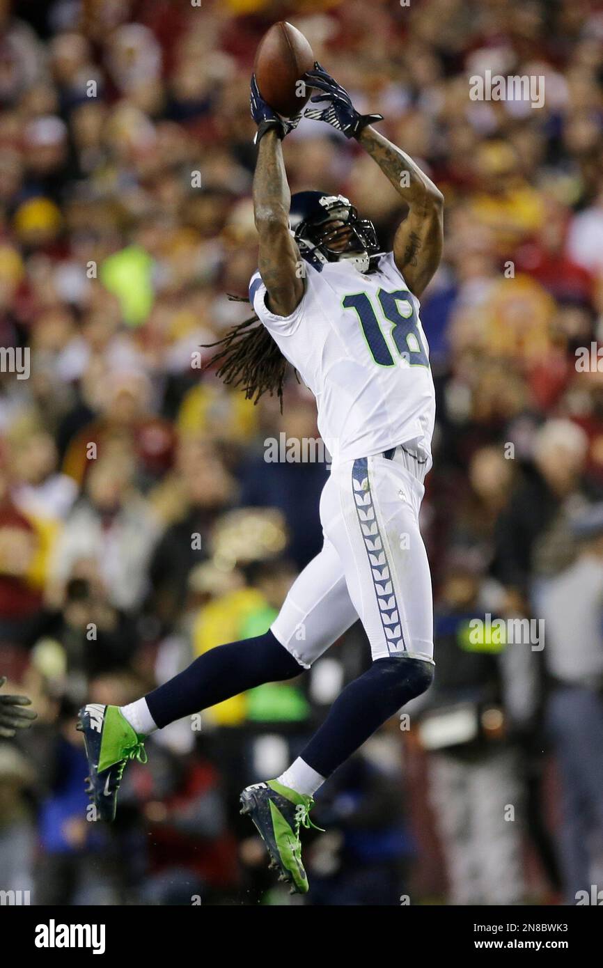 Seattle Seahawks wide receiver Sidney Rice pulls in a pass during the ...