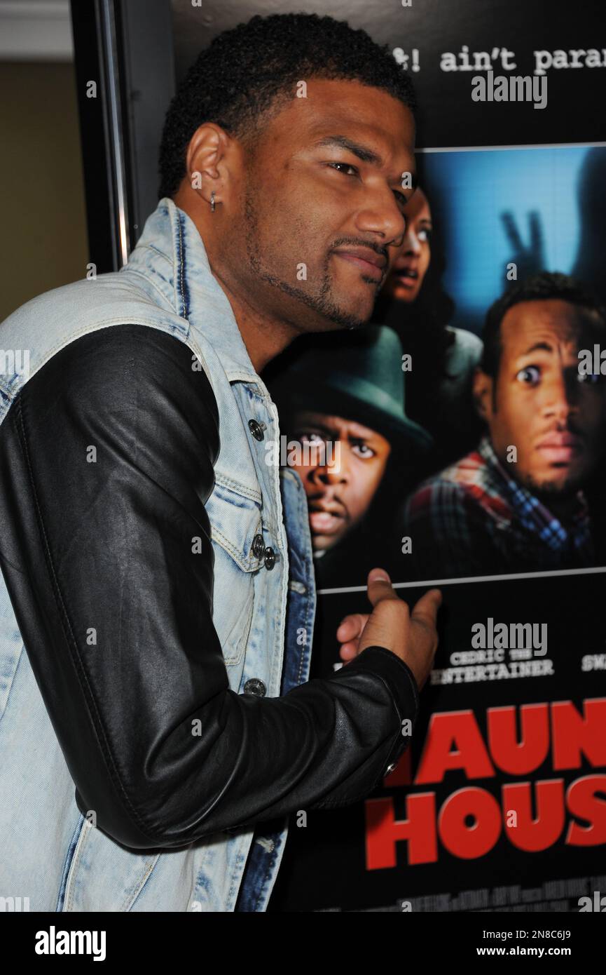 Damien Dante Wayans attends the world premiere of "A Haunted House" at ...