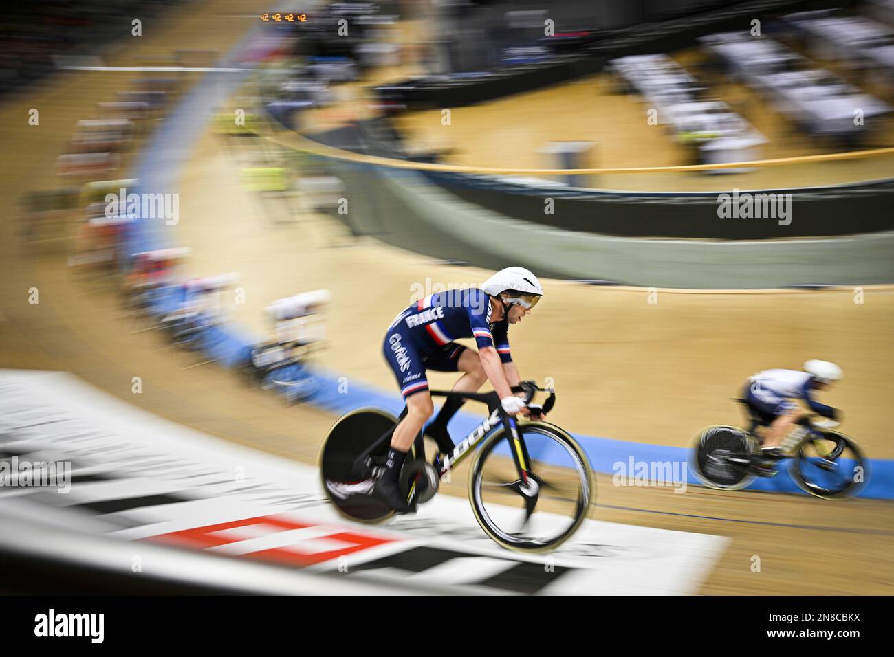 Winner Benjamin Thomas of France during the men's omnium points race ...