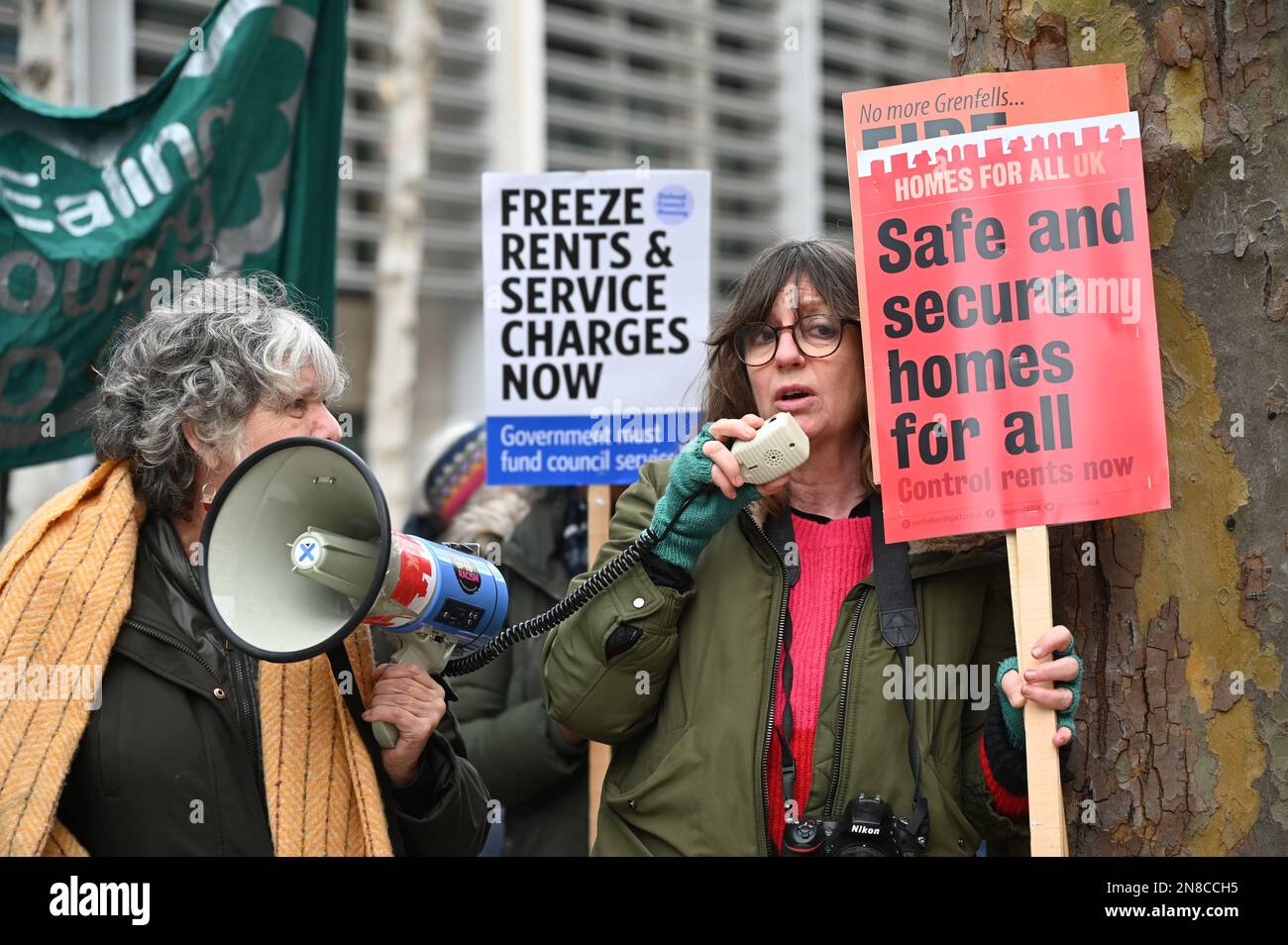 Freezing of service charges hi-res stock photography and images - Alamy