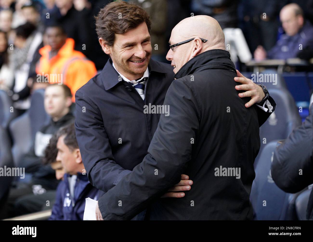 Tottenham Hotspur's manager Andre Villas-Boas, left, talks to Reading's ...