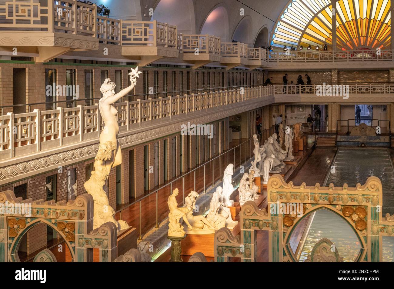 Female statue at La Piscine, the extraordinary art museum of Roubaix ...