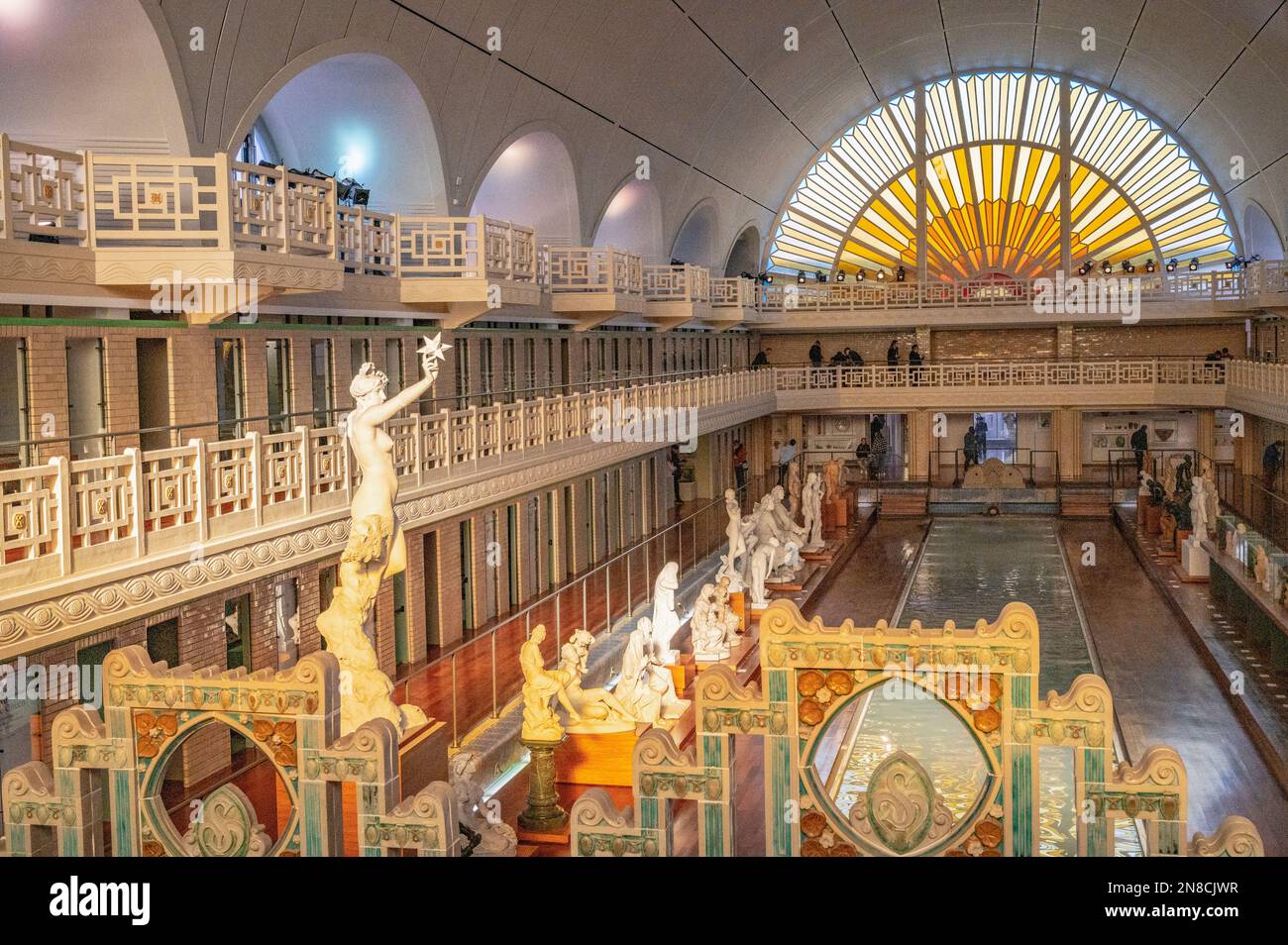 Female statue at La Piscine, the extraordinary art museum of Roubaix ...