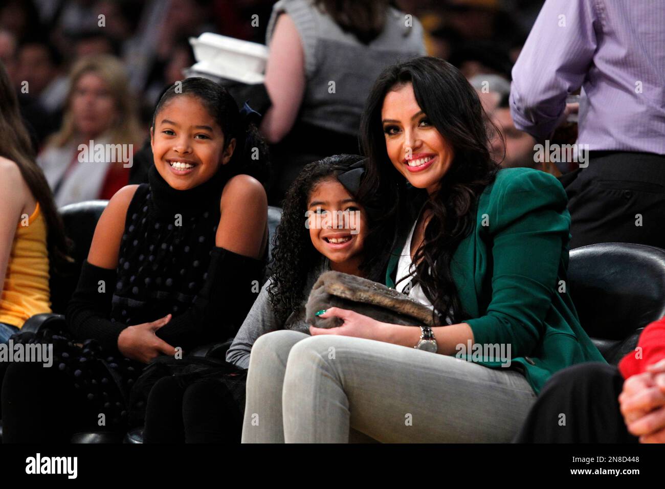 Daughters of Kobe Bryant, left to right, Natalia Diamante Bryant, 9 ...