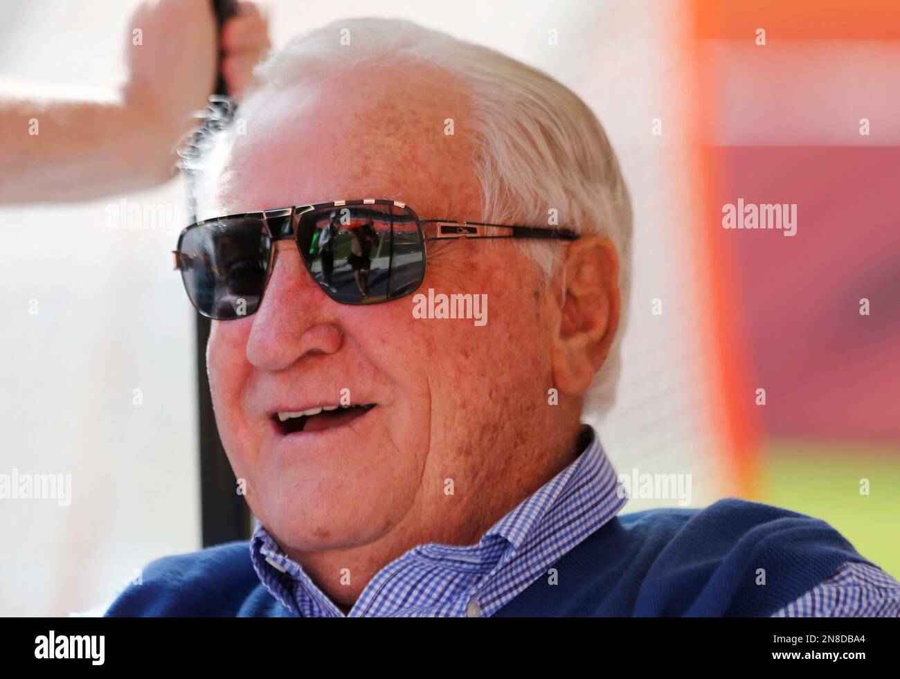 Former Miami Dolphins head coach Don Shula watches practice before an ...