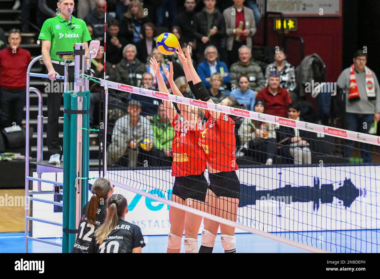 Ladies in black aachen hi-res stock photography and images - Alamy