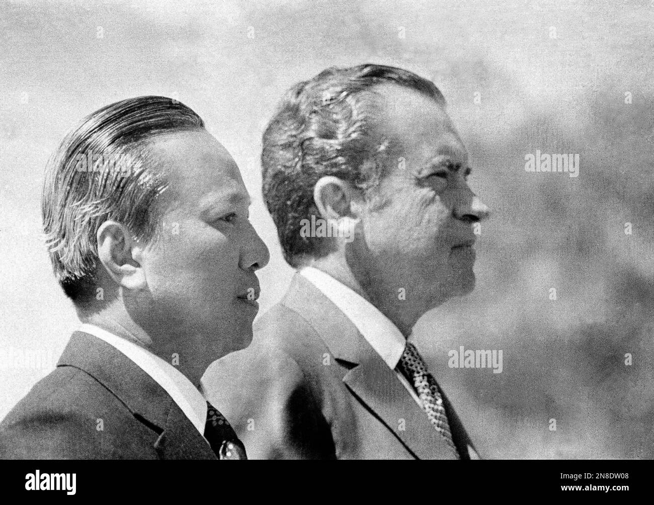 President Richard Nixon and South Vietnamese President Nguyen Van Thieu ...