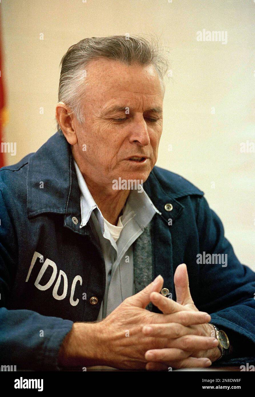 Convicted murderer of Martin Luther King Jr., James Earl Ray pictured ...