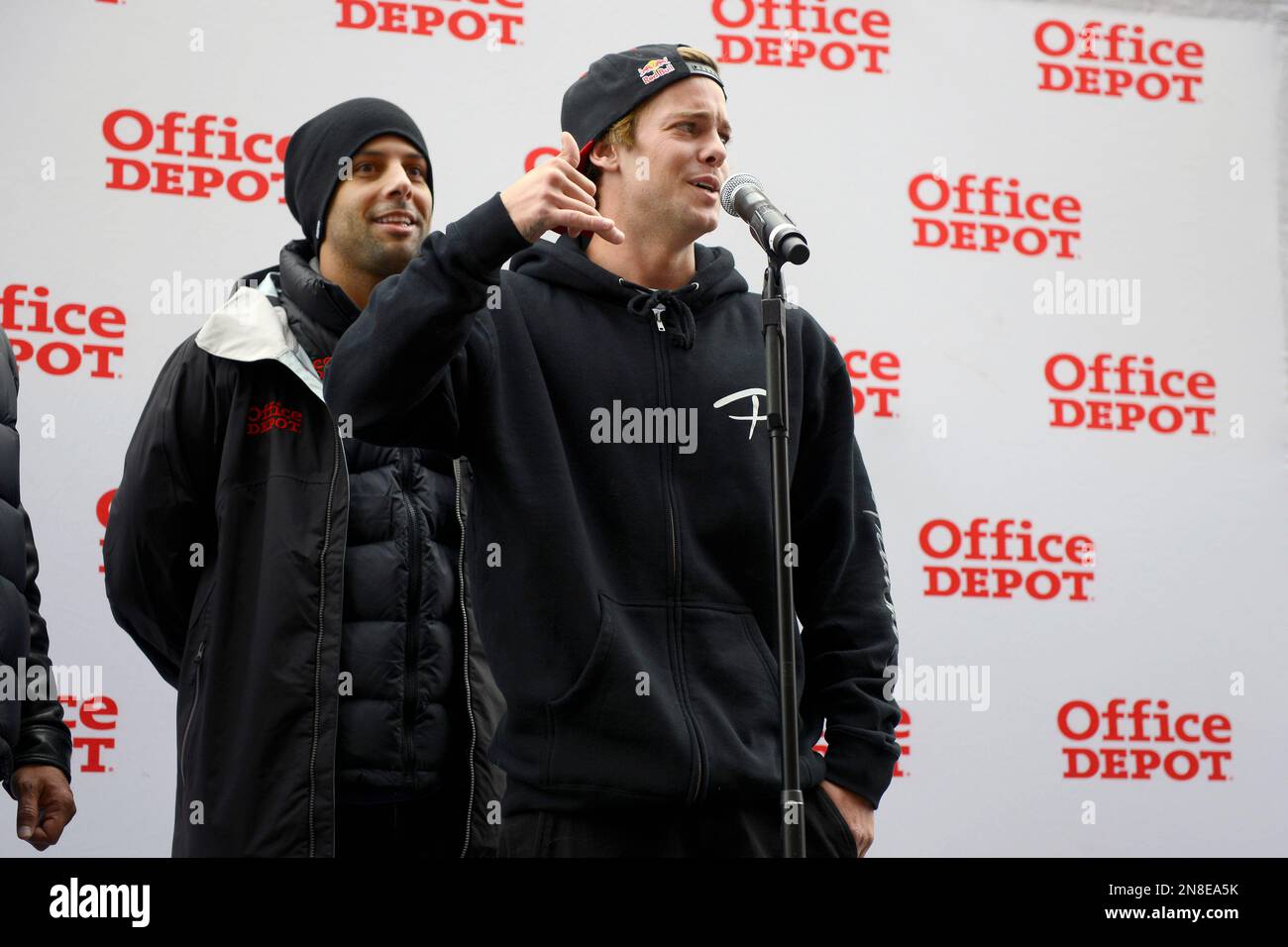 Ryan Sheckler addresses the crowd gathered before signing autographs ...