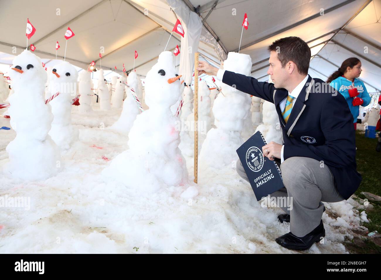 IMAGE DISTRIBUTED FOR MATTEL - Snowmen in Southern California are ...