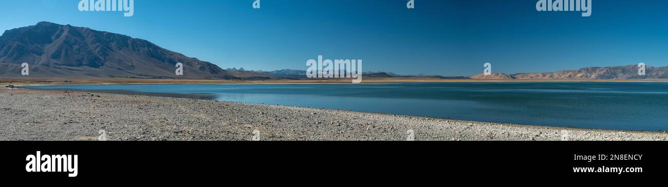 Crowley lake hi-res stock photography and images - Alamy