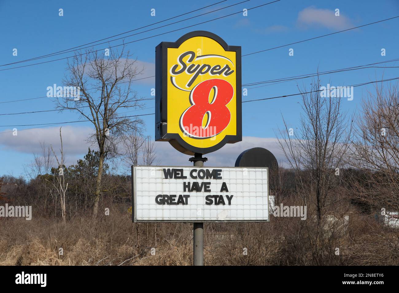 Super 8 logo hi-res stock photography and images - Alamy