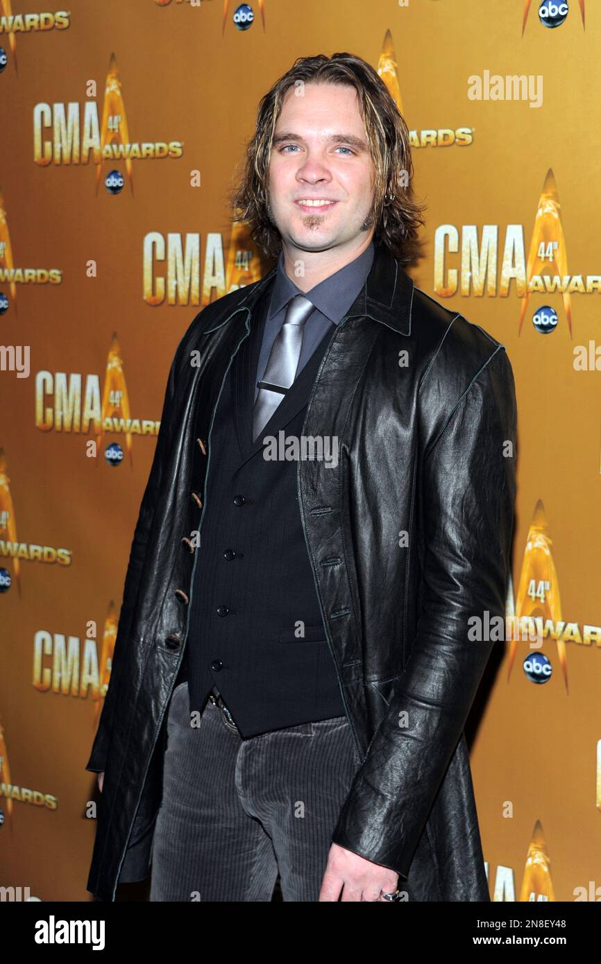 FILE - This Nov. 10, 2010 file photo shows former "American Idol ...