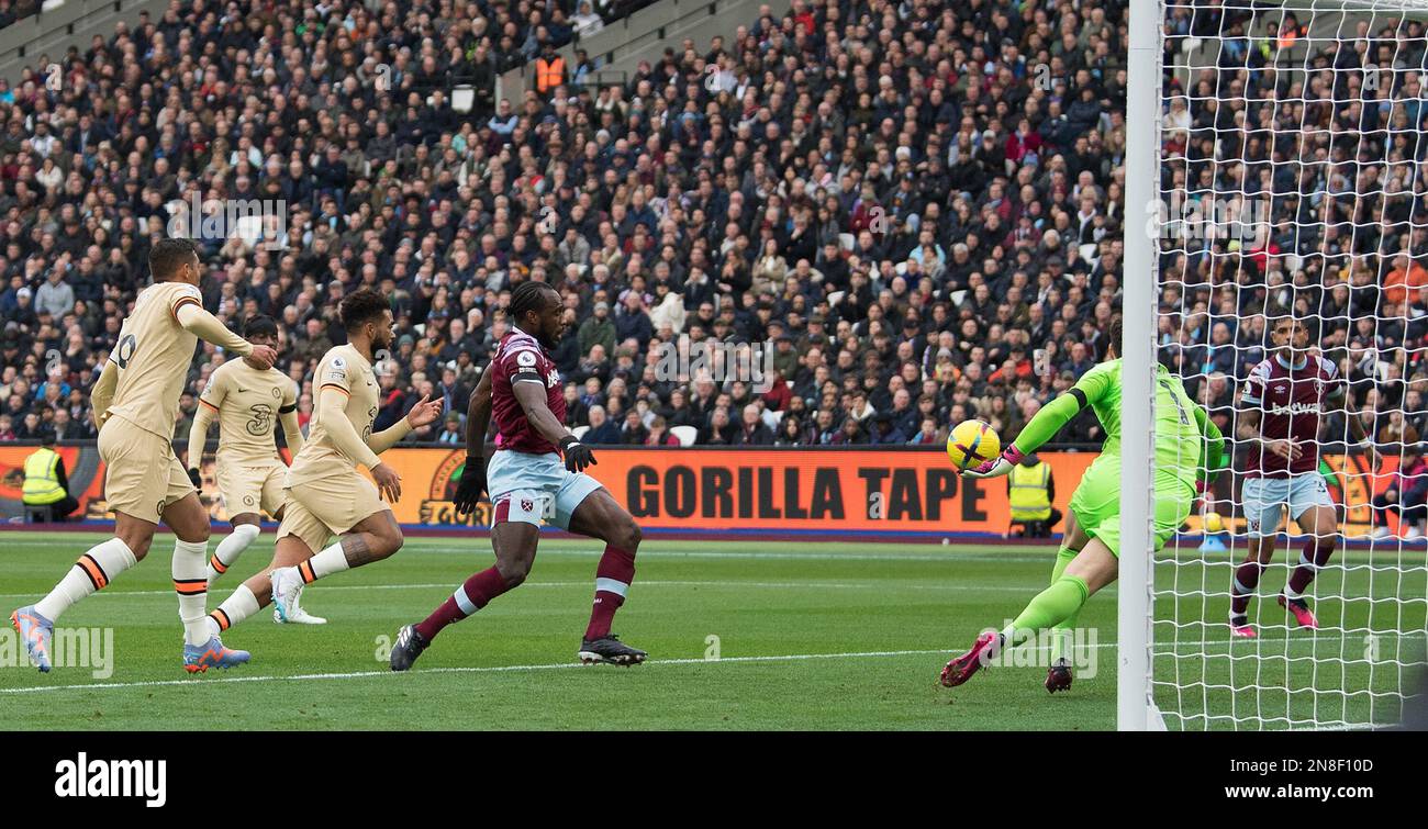 London, UK. 11th Feb, 2023. Emerson of West Ham United (r) sets himself ...