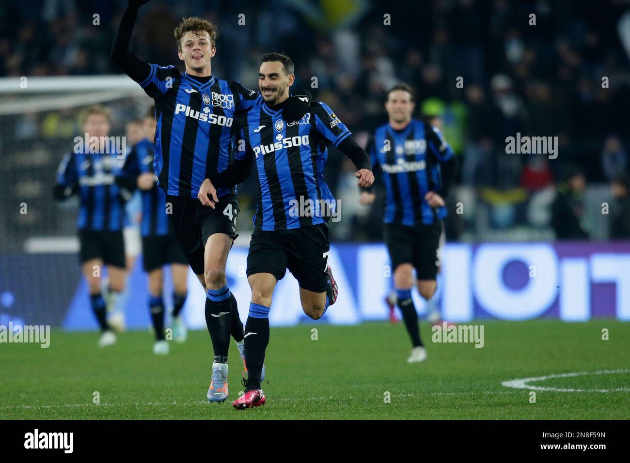 Atalanta's Italian defender Davide Zappacosta celebrates after scoring ...