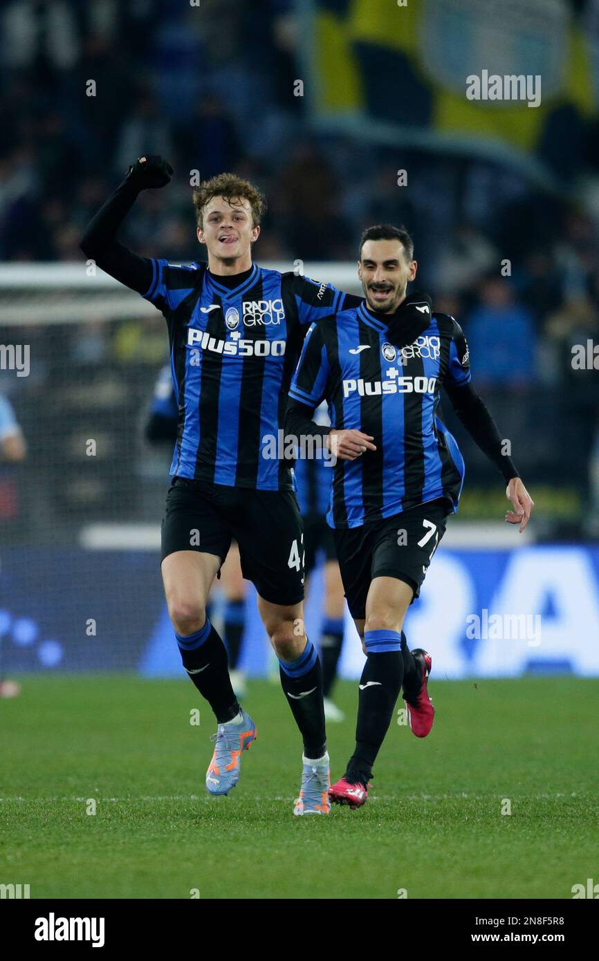 Davide zappacosta celebrates atalanta hi-res stock photography and ...