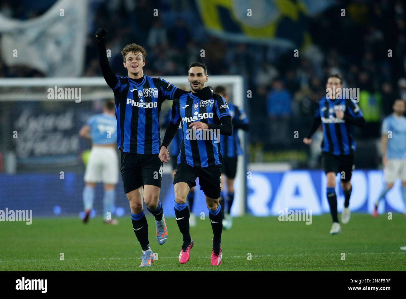 Atalanta's Italian defender Davide Zappacosta celebrates after scoring ...