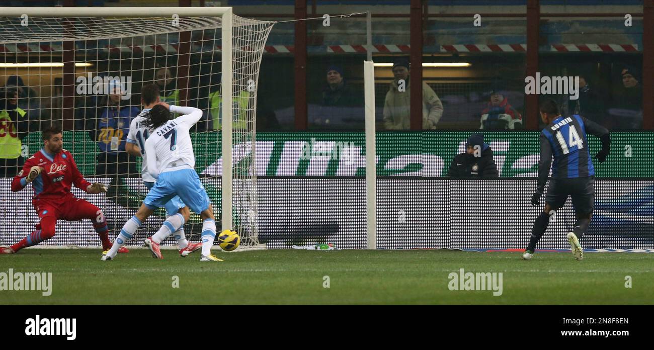 Inter Milan Colombian midfielder Fredy Guarin, right, scores during a ...
