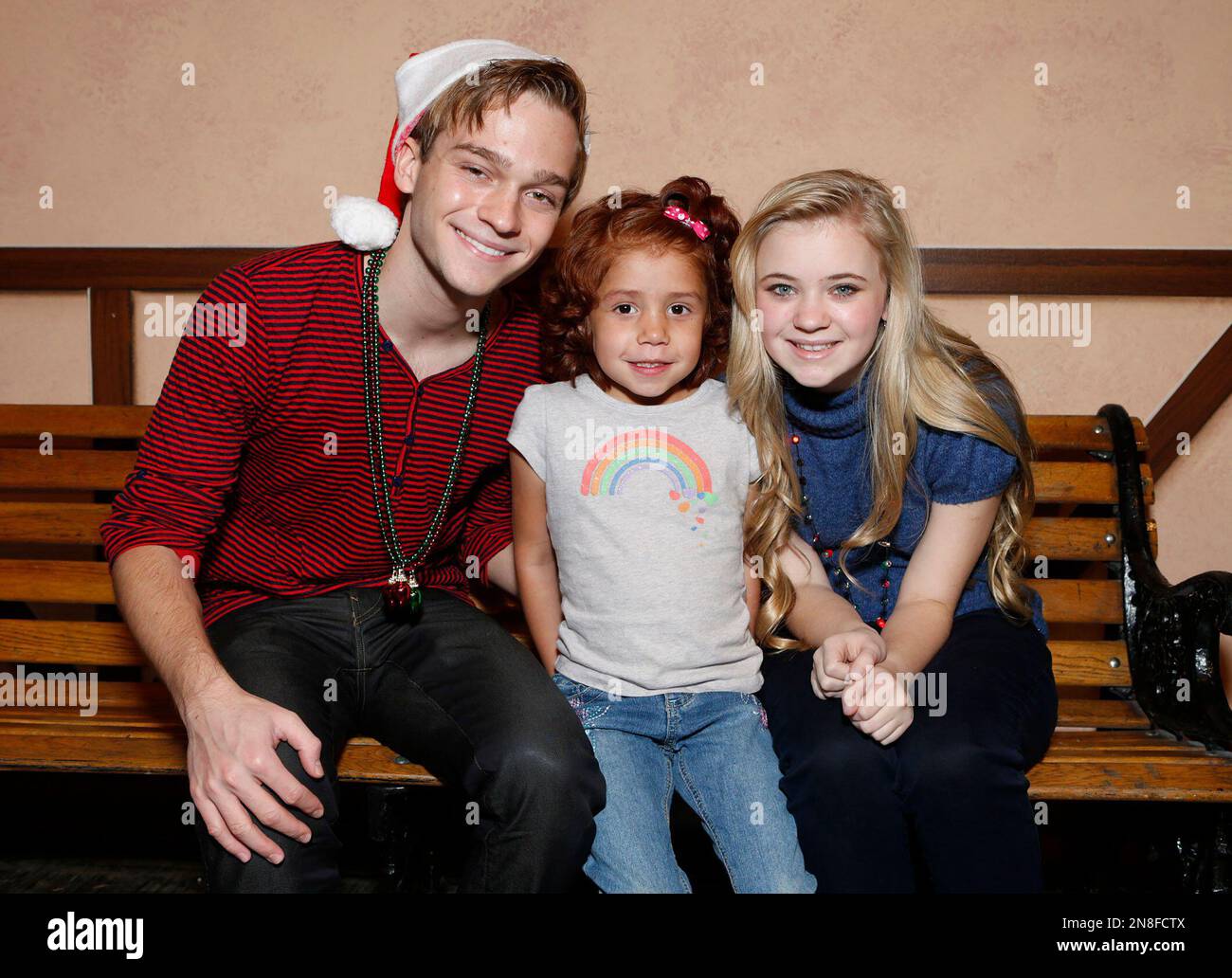 Devon Gearhart, Starlight Kid Katelynn Calderon (5) and Sierra ...