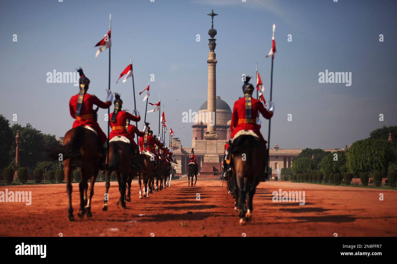 Mounted Indian President's Body Guards in ceremonial attire return ...