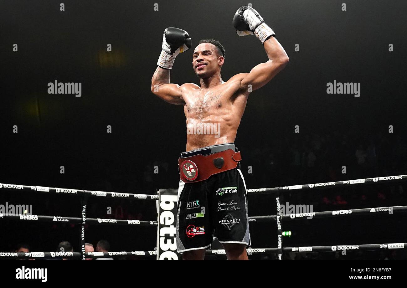 Tyler Denny celebrates victory against Brad Pauls in the British ...