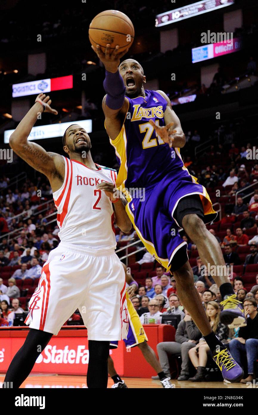 Los Angeles Lakers' Kobe Bryant (24) shoots against Houston Rockets ...