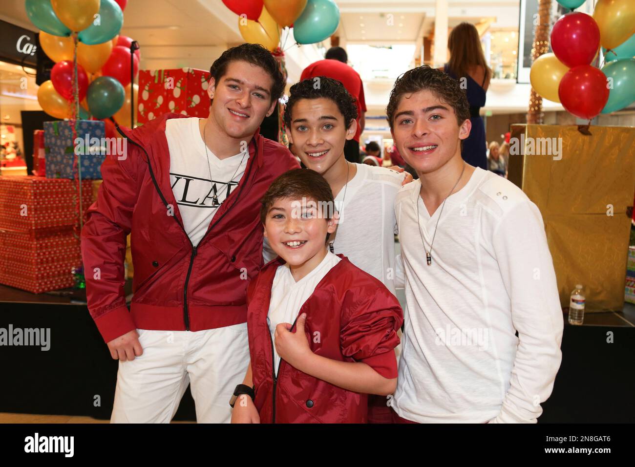 From left, Rick Ochoa, Raymond Ochoa, Robert Ochoa and Ryan Ochoa pose ...