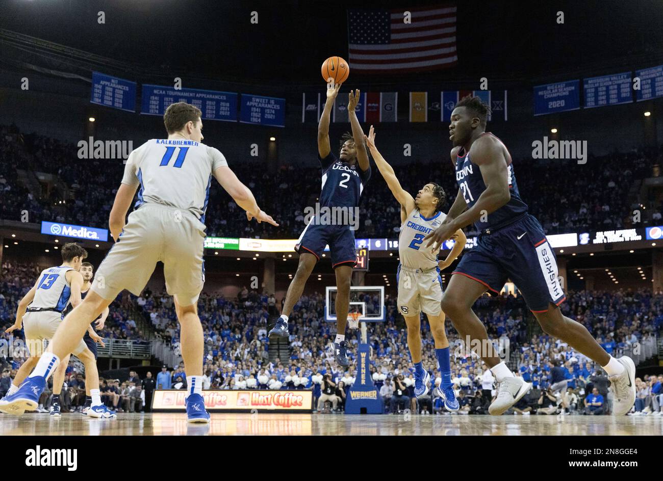 Uconns Tristen Newton Second Left Shoots Against Creightons Ryan