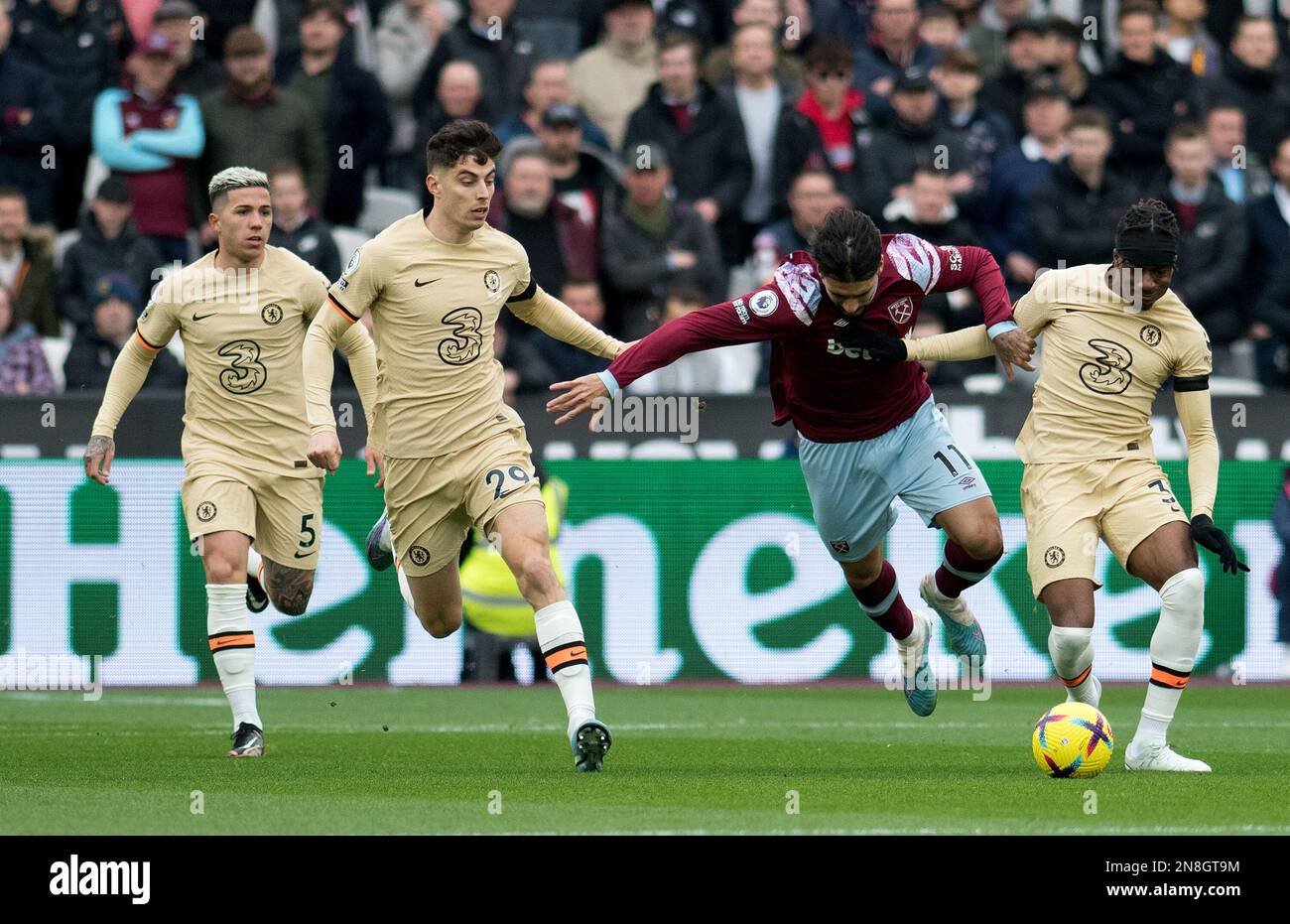 Noni madueke chelsea 2023 hi-res stock photography and images - Alamy