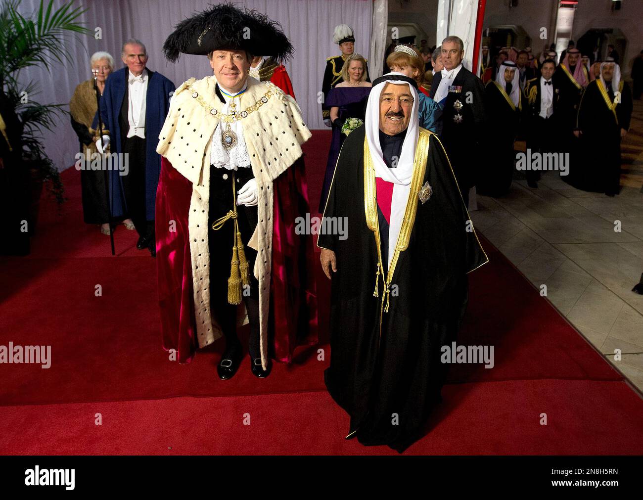 The Amir of Kuwait Sheikh Sabah Al Ahmed Al Sabah, with the Lord mayor ...