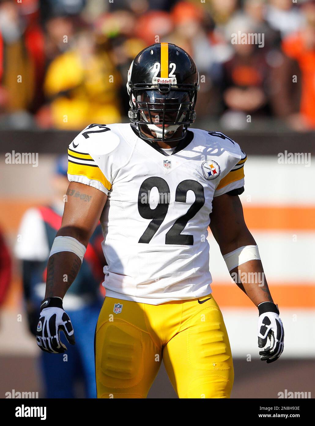 Pittsburgh Steelers outside linebacker James Harrison walks on the ...