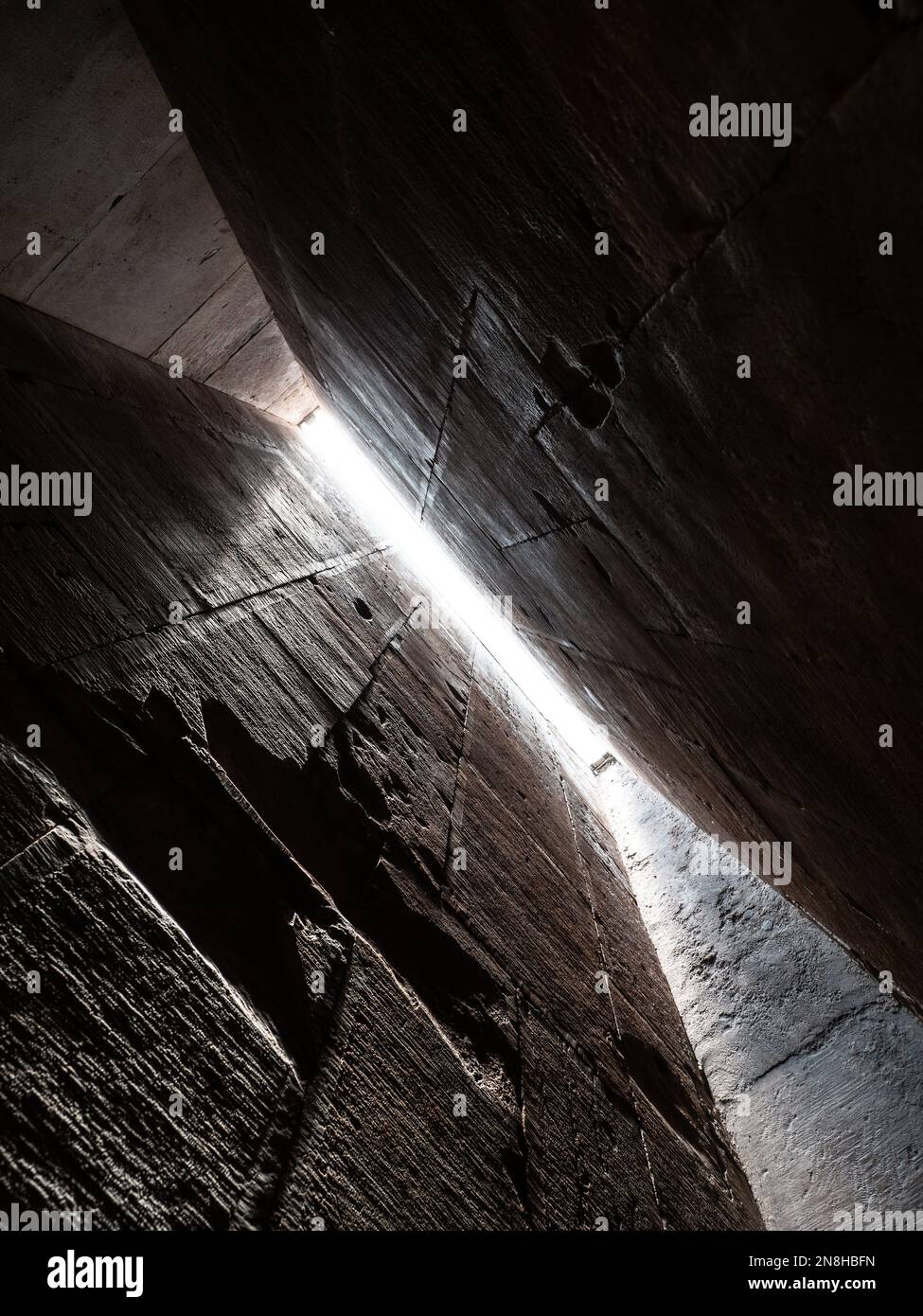 Abstract white tunnel perspective hi-res stock photography and images ...