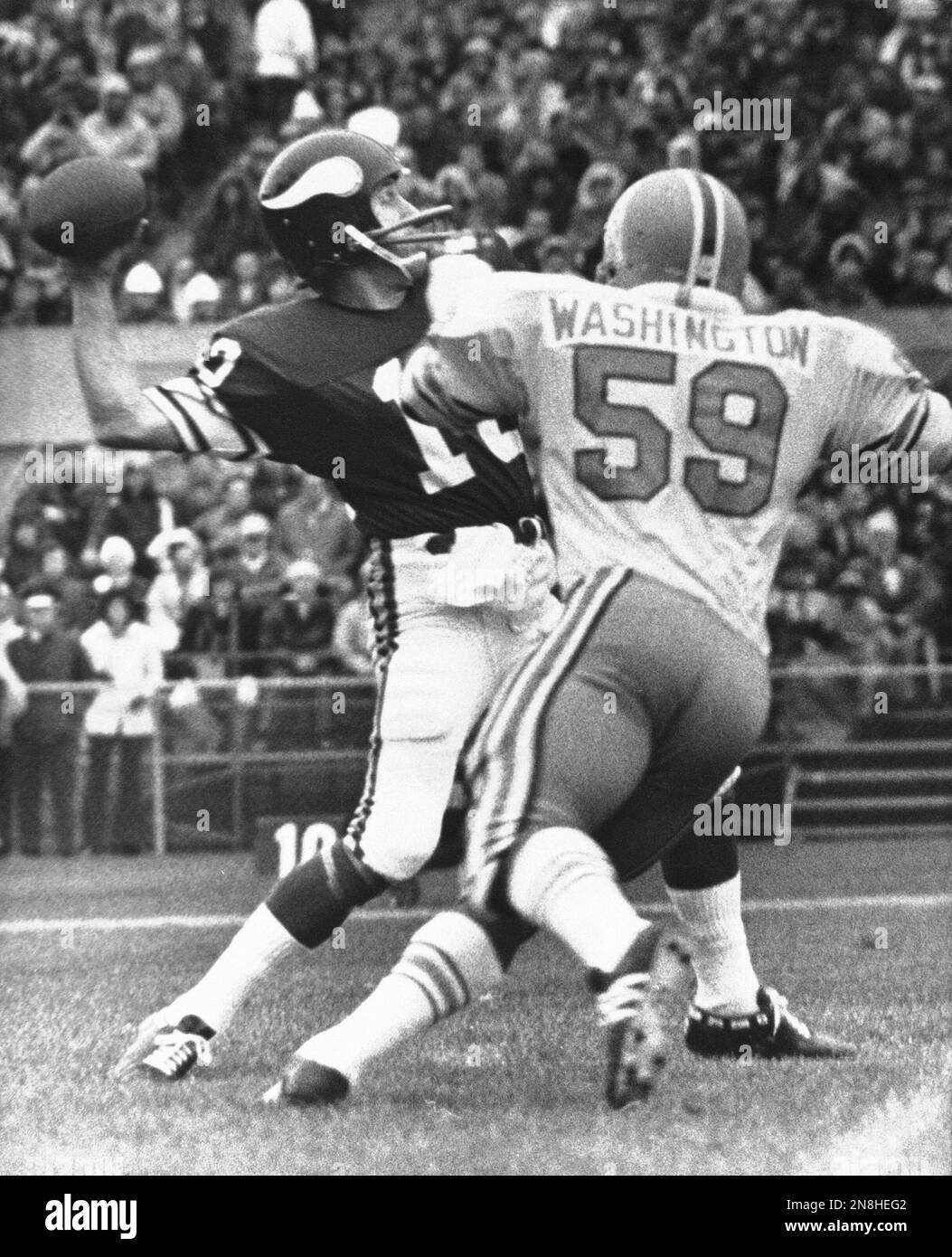 Minnesota Vikings quarterback Fran Tarkenton gets off scoring a pass ...
