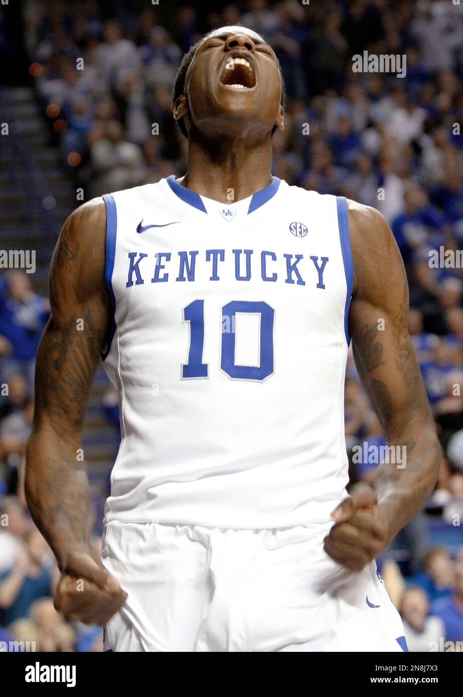 Kentucky's Archie Goodwin reacts to a play during the second half of an ...