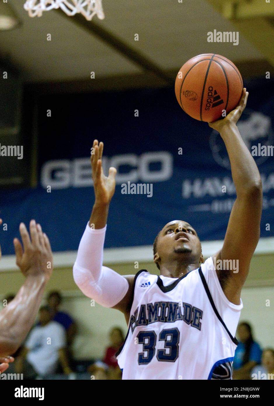 Chaminade guard De'Andre Haskins (33) shoots against Texas in the ...