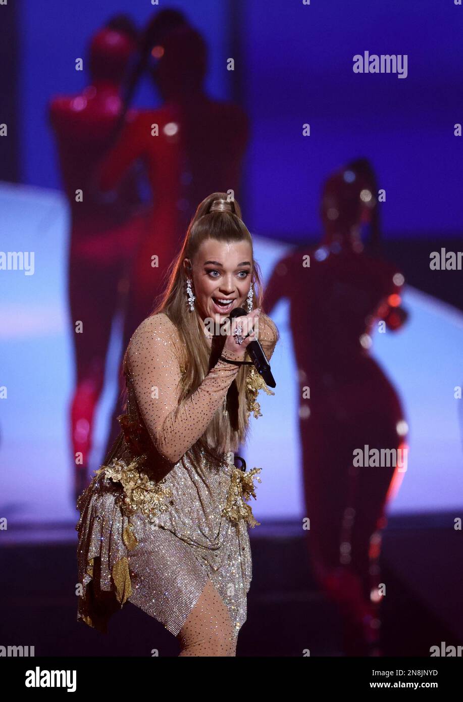 Becky hill 2023 hi-res stock photography and images - Alamy