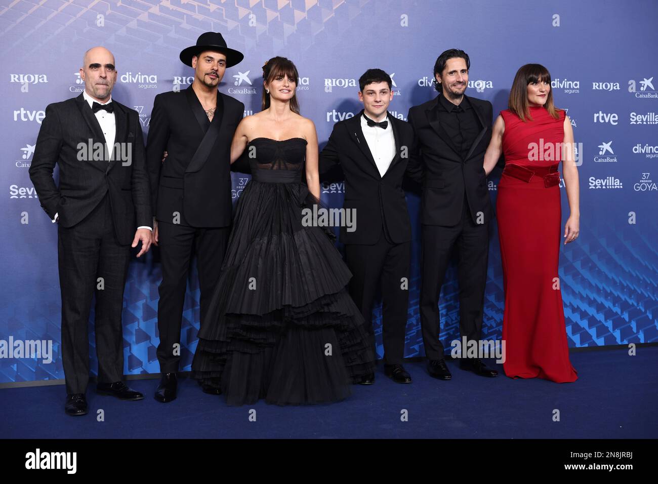 (L-R)Actor Luis Tosar, singer Eduardo Cruz, actress Penélope Cruz ...