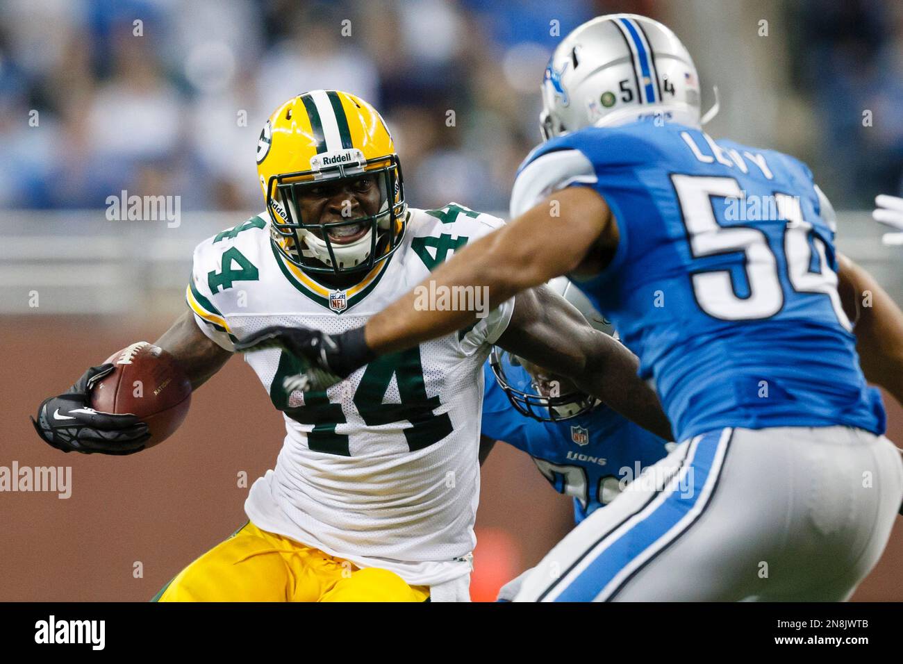 Green Bay Packers running back James Starks (44) runs the ball as ...