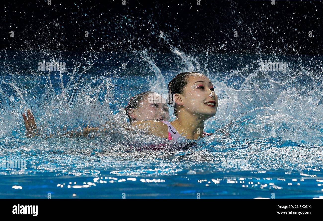 The North Korean team performs during the duets free routine final ...