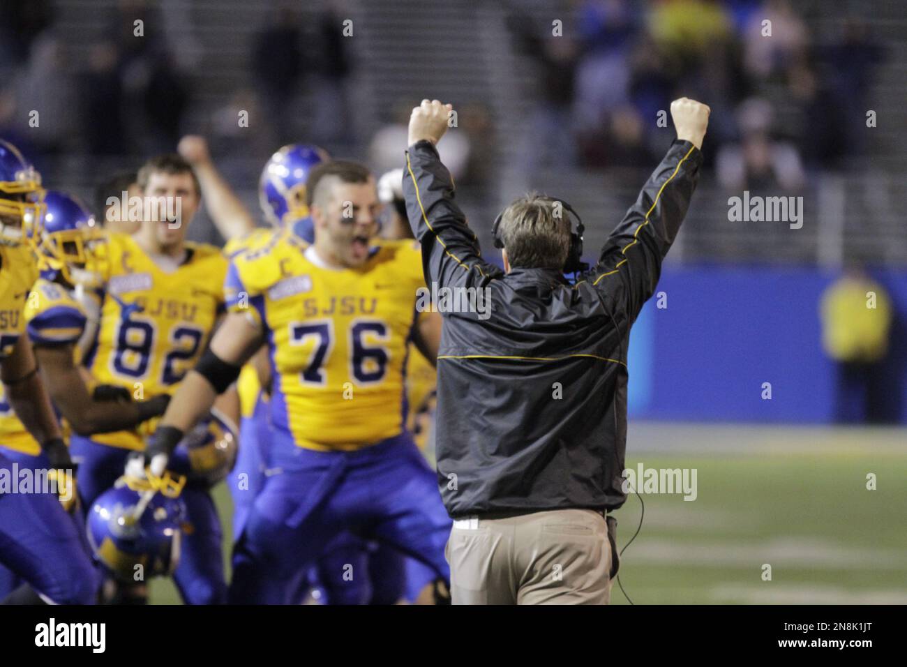 San Jose State Spartans head coach Mike MacIntyre celebrates after his ...