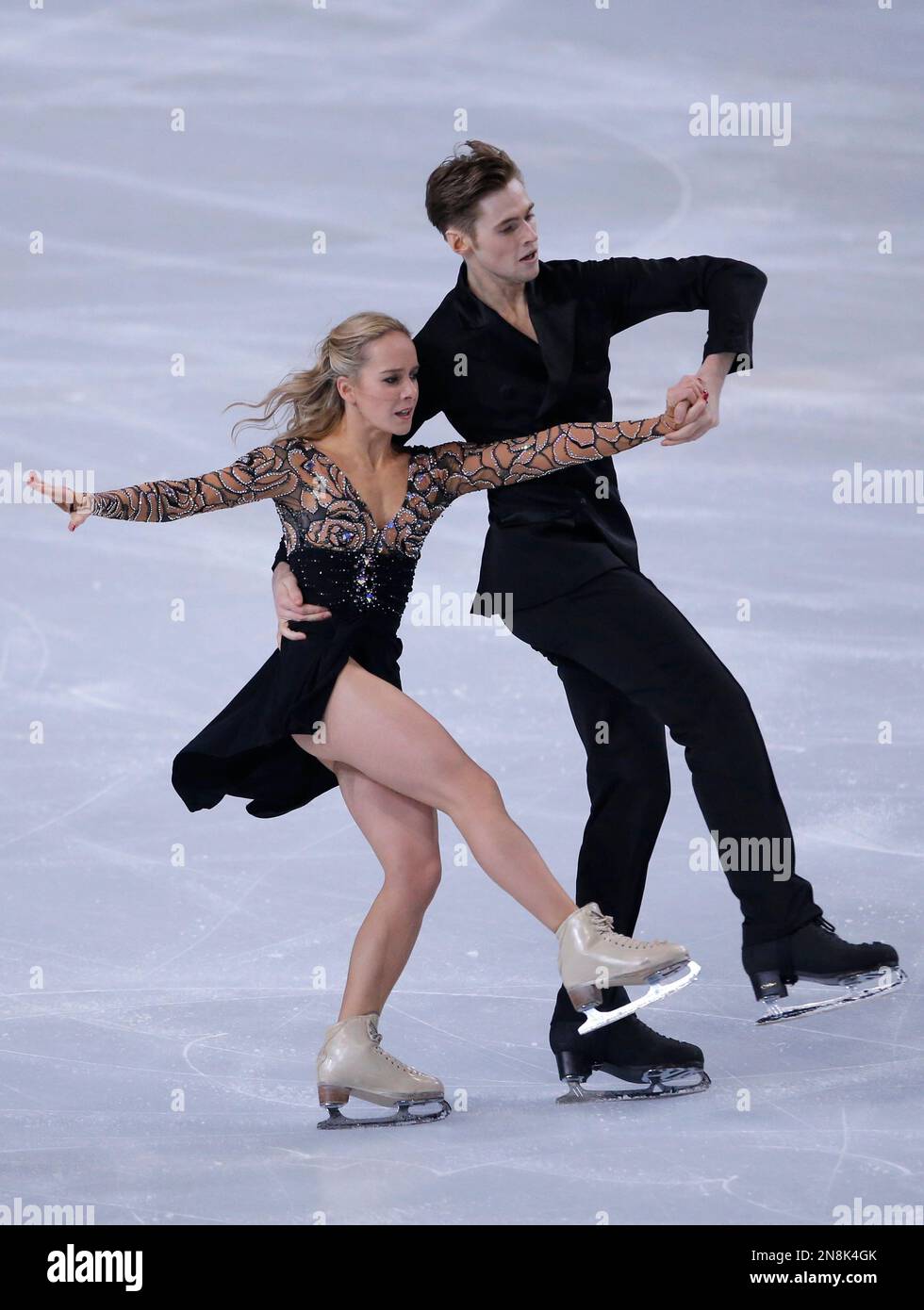 Pernelle Caron and Lloyd Jones of France perform in the Ice Dance Free ...