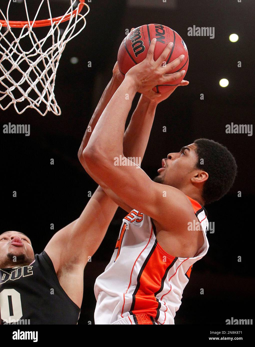 Oregon State's Devon Collier shoots over Purdue's A.J. Hammons during ...