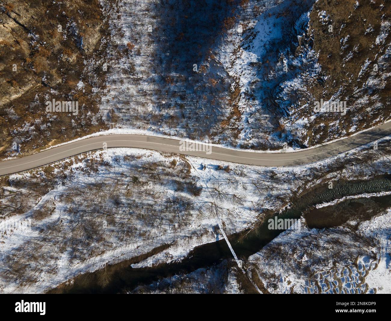 Aerial top view mountain river hi-res stock photography and images - Alamy