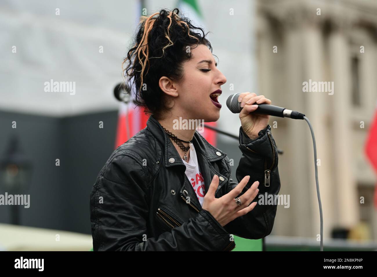 Trafalgar Square, London, UK. 11th February 2023. Singer Izzy T Offical ...