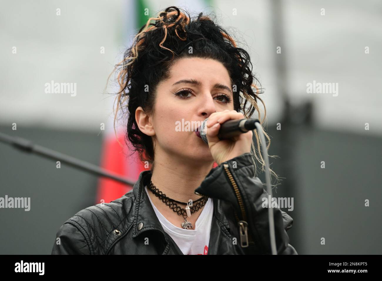 Trafalgar Square, London, UK. 11th February 2023. Singer Izzy T Offical ...