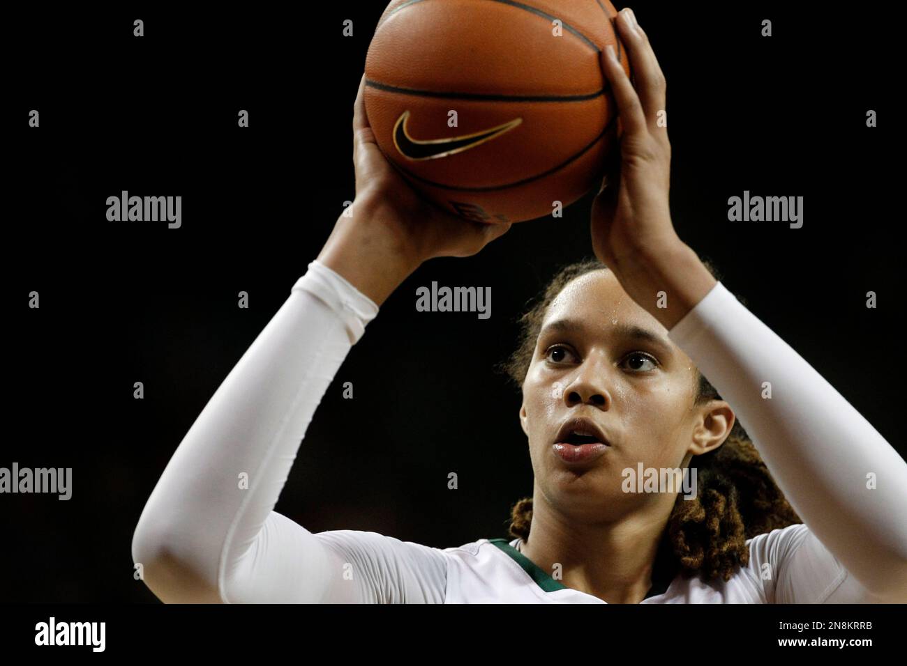 Baylor center Brittney Griner (42) shoots a free throw during an NCAA ...