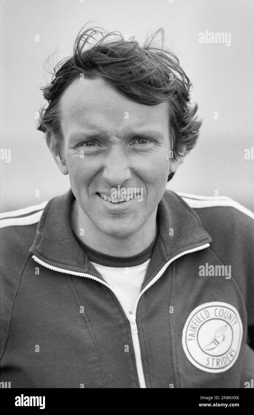 Athlete runner track and field writer Black and White Stock Photos ...