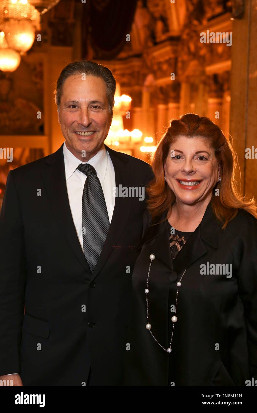 From left, Les Biller and Sheri Biller pose during the 2012 LA Stage ...