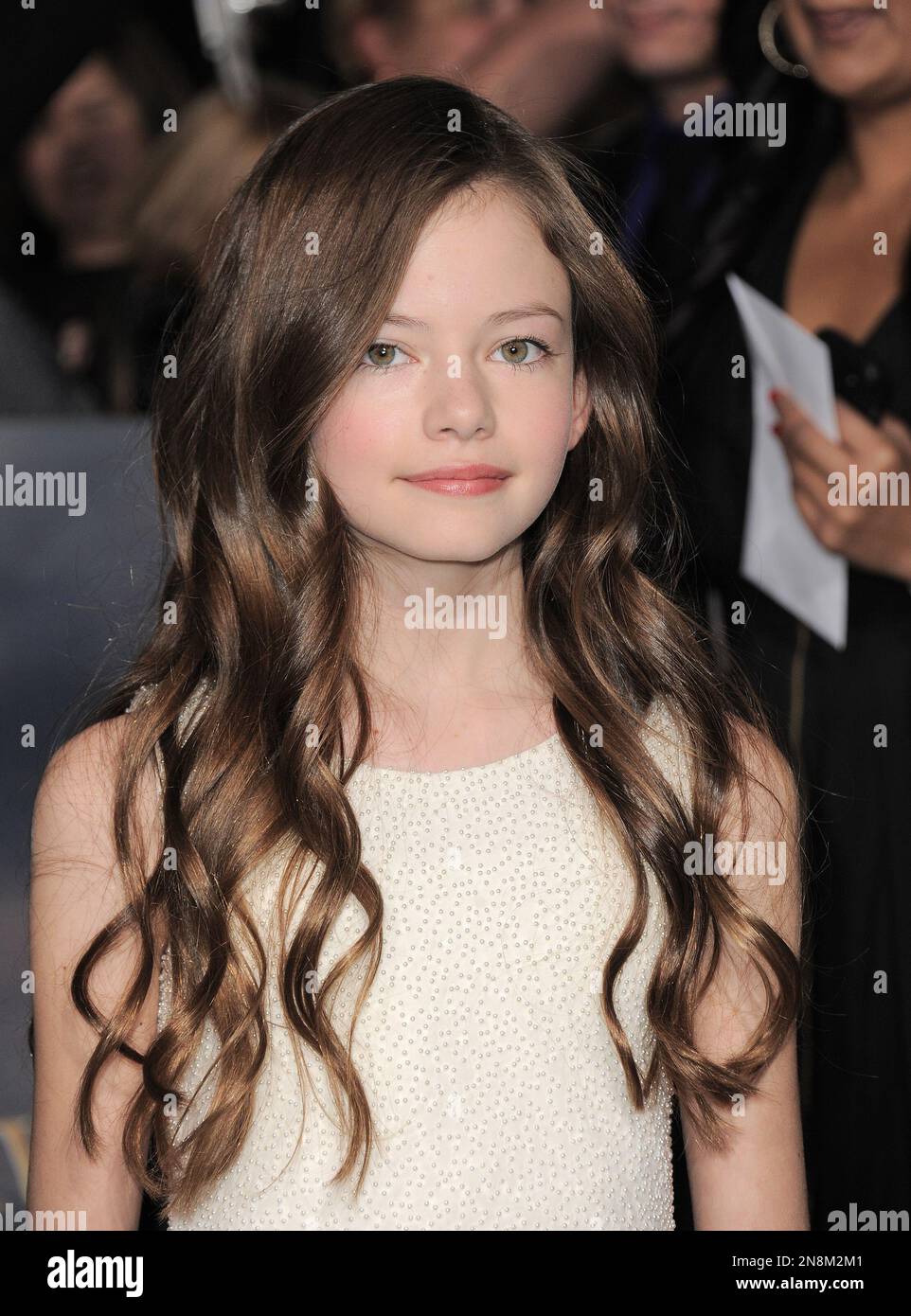 Mackenzie Foy attends the world premiere of "The Twilight Saga ...